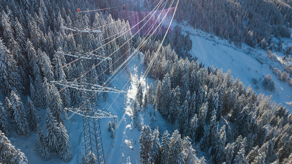 Manitoba signs on to Ontario memorandum aimed at boosting power ...