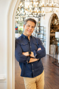 Lighting showrooms bring business concerns and product lists to market ...